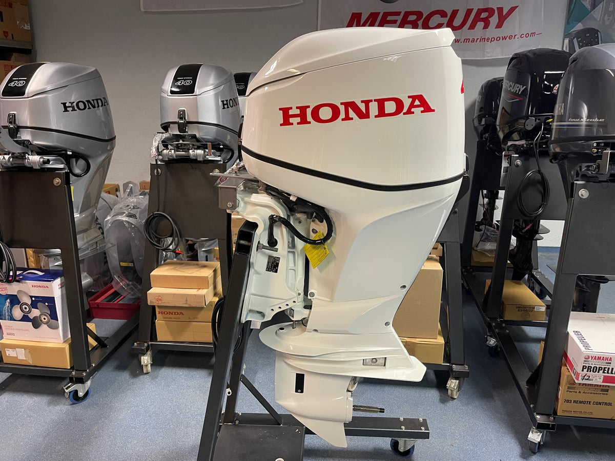 Honda 60 HP long shaft BF60 LRTU white (including remote control, gaug ...